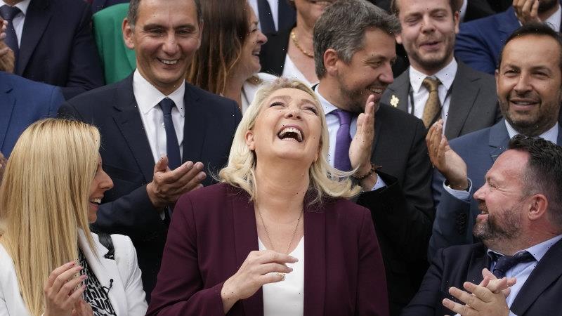 Jon Kay wife: Who is the BBC Breakfast presenter married to? - Hot ...