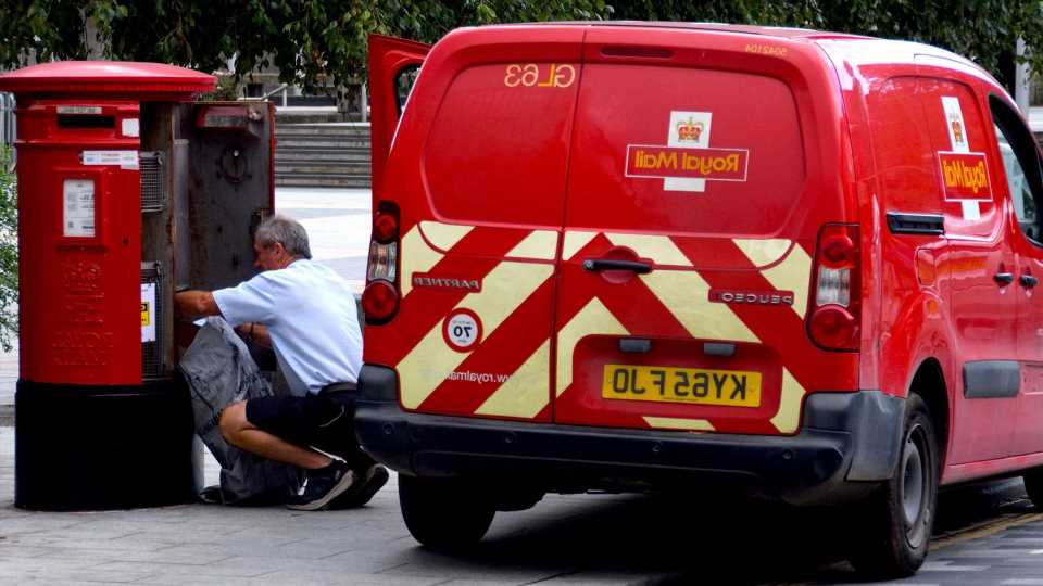 Nicole Brown Simpson's Sister Says It's Clear O.J's the Killer, He ...