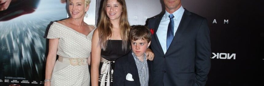 Meet Christopher Meloni's 2 Kids — Sophia and Dante - Hot Lifestyle News