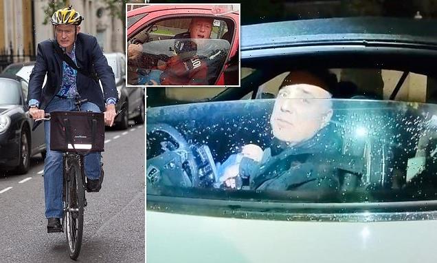 Ex-miners' union boss Arthur Scargill, 84, returns to the picket line ...