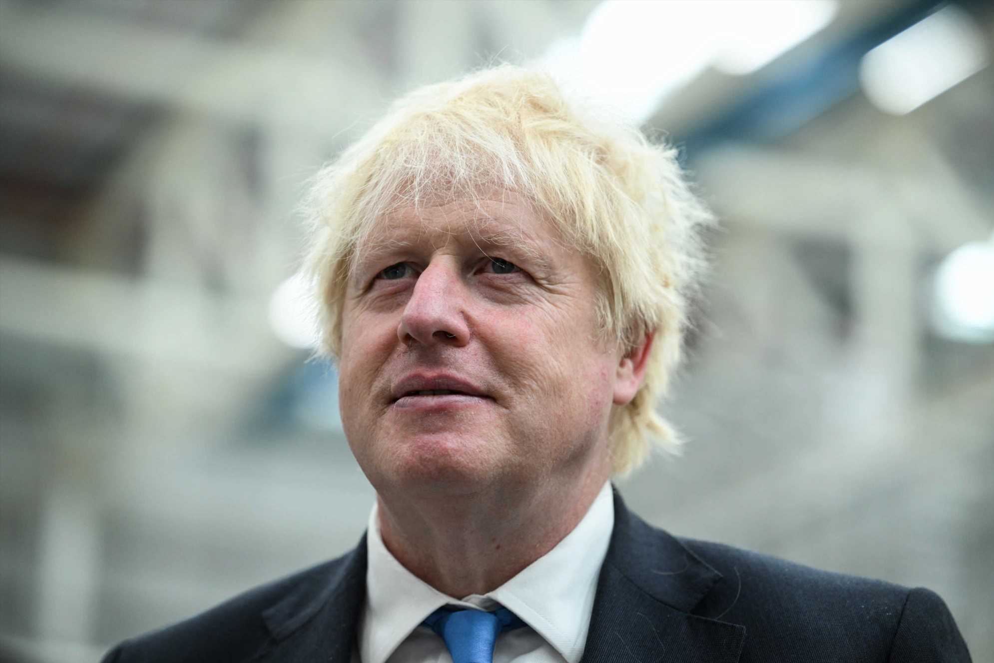 The Line of Succession to the British Throne Has More People Than You ...