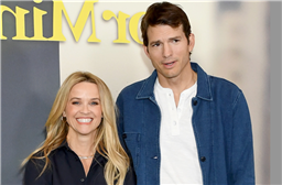 Ashton Kutcher Confronts Those ‘Awkward’ Reese Witherspoon Red Carpet ...