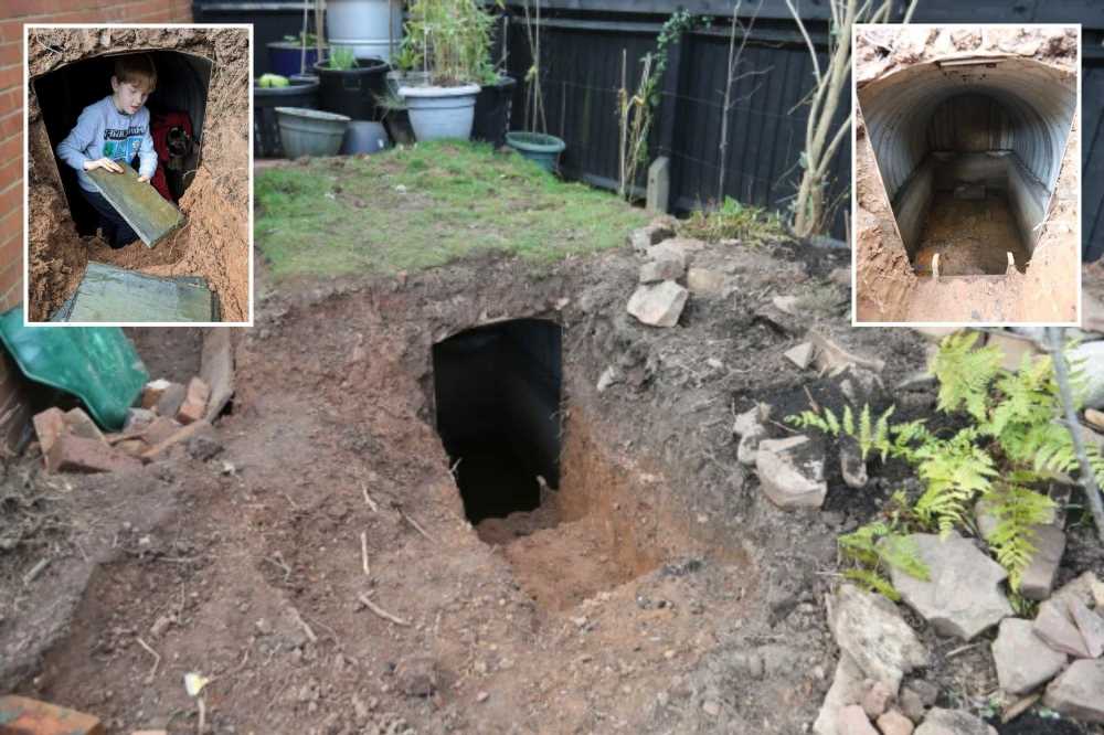 Harry Netflix series hints Buckingham Palace displays 'racist imagery ...