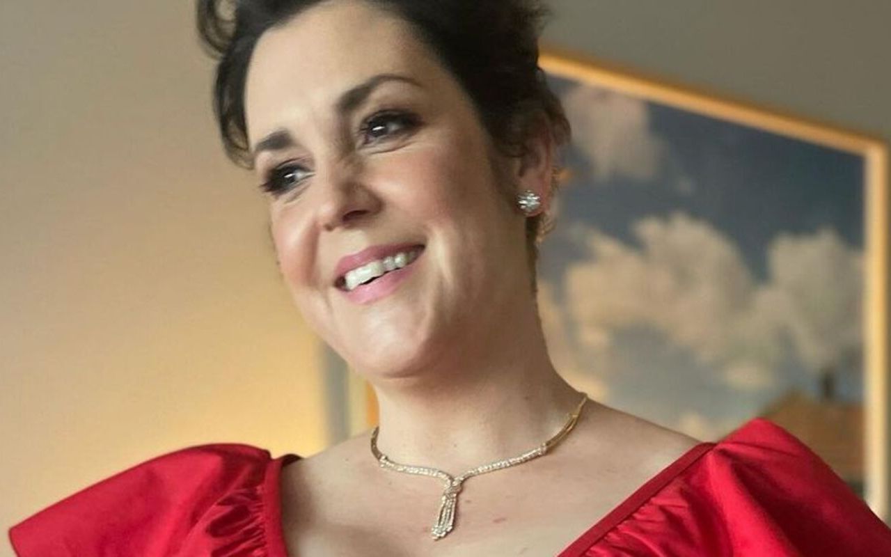 Melanie Lynskey Reads 'Every Single Review' of Her Works - Hot ...