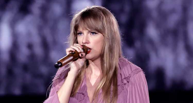 Taylor Swift Debuts ‘Speak Now (Taylor’s Version)’ with a Lyric Change ... Taylor Swift Debuts ‘Speak Now (Taylor’s Version)’ with a Lyric Change ...